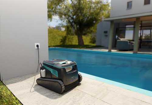 Dolphin Liberty 600 Cordless Robotic Pool Cleaner for 15m Pools ...